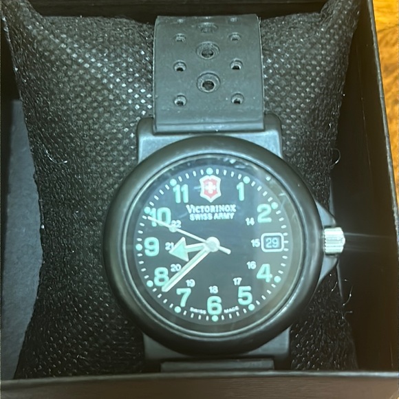 Victorinox | Accessories | Victorinox Swiss Field Watch | Poshmark